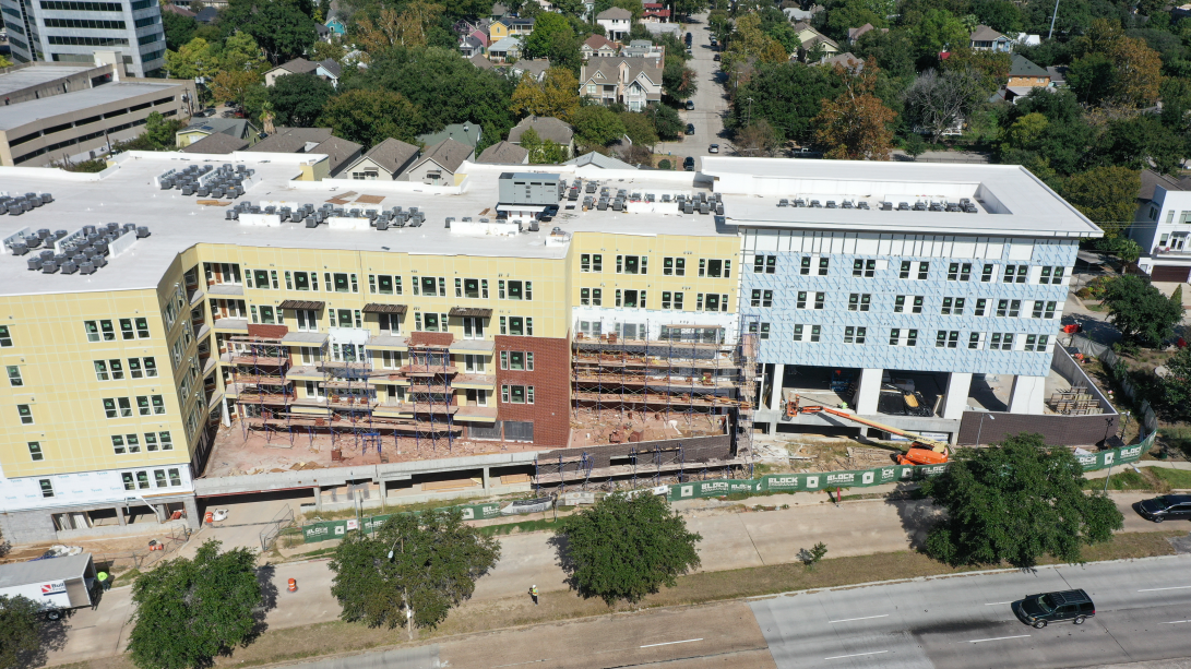 Gallery - 2100 Memorial: Columbia