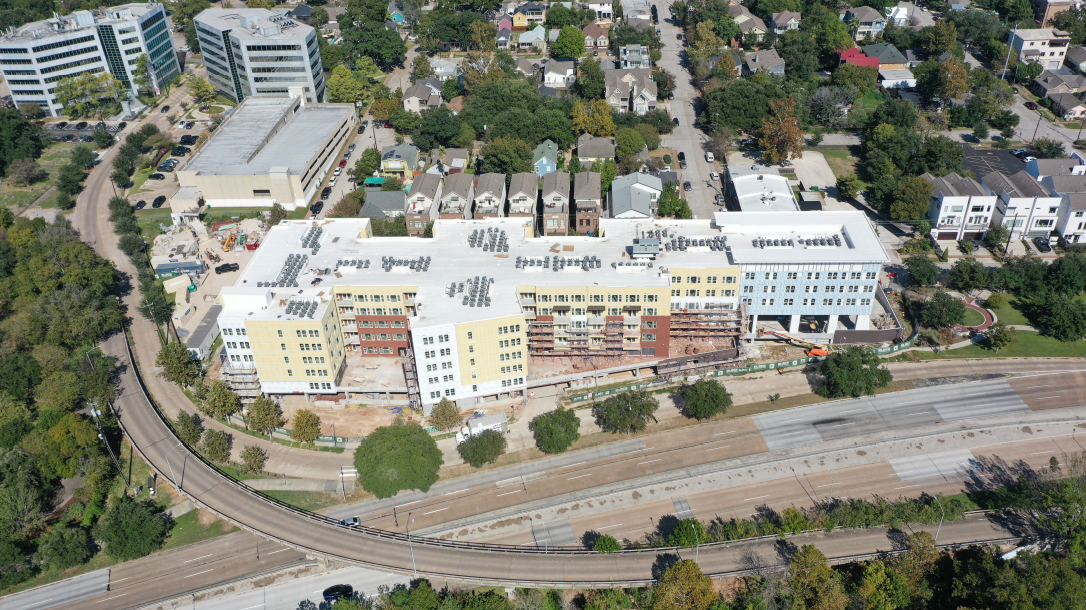 Gallery - 2100 Memorial: Columbia